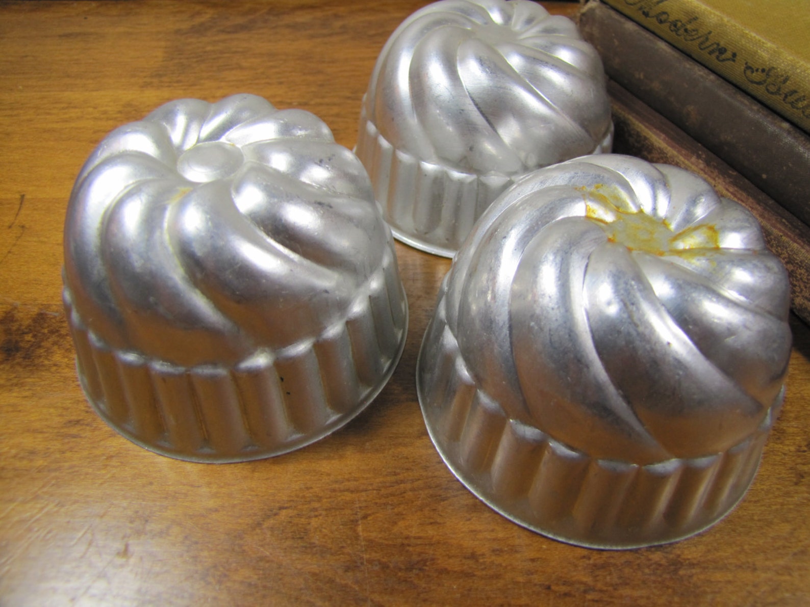 Three 3 Small Aluminum Swirled Gelatin Molds - Etsy