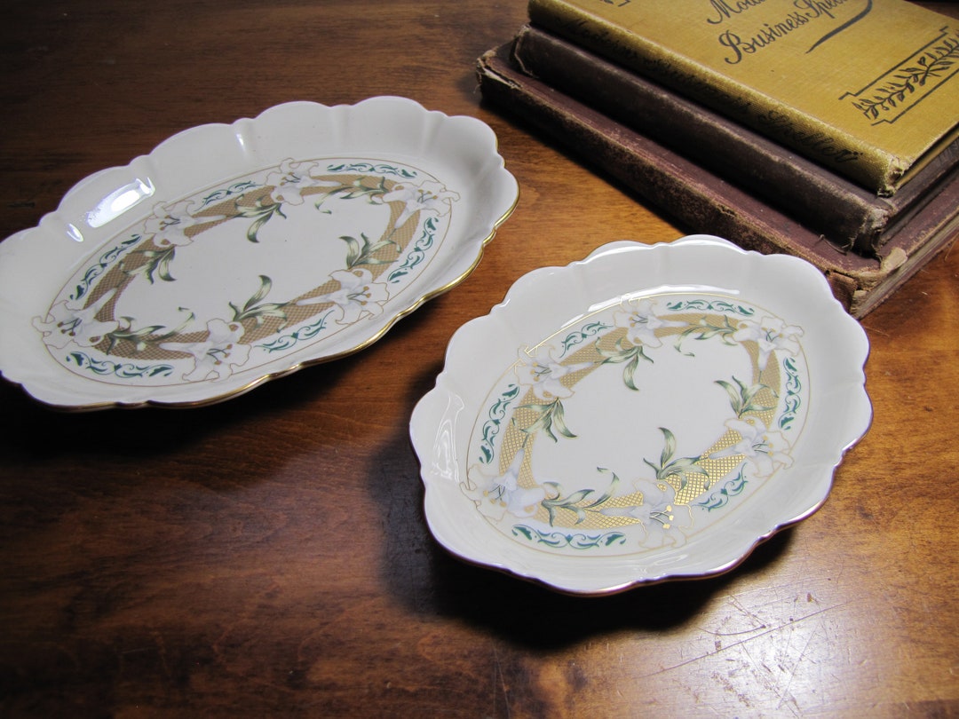 Two (2) Vintage Pickard China Oval Porcelain Dishes - White Lilies ...