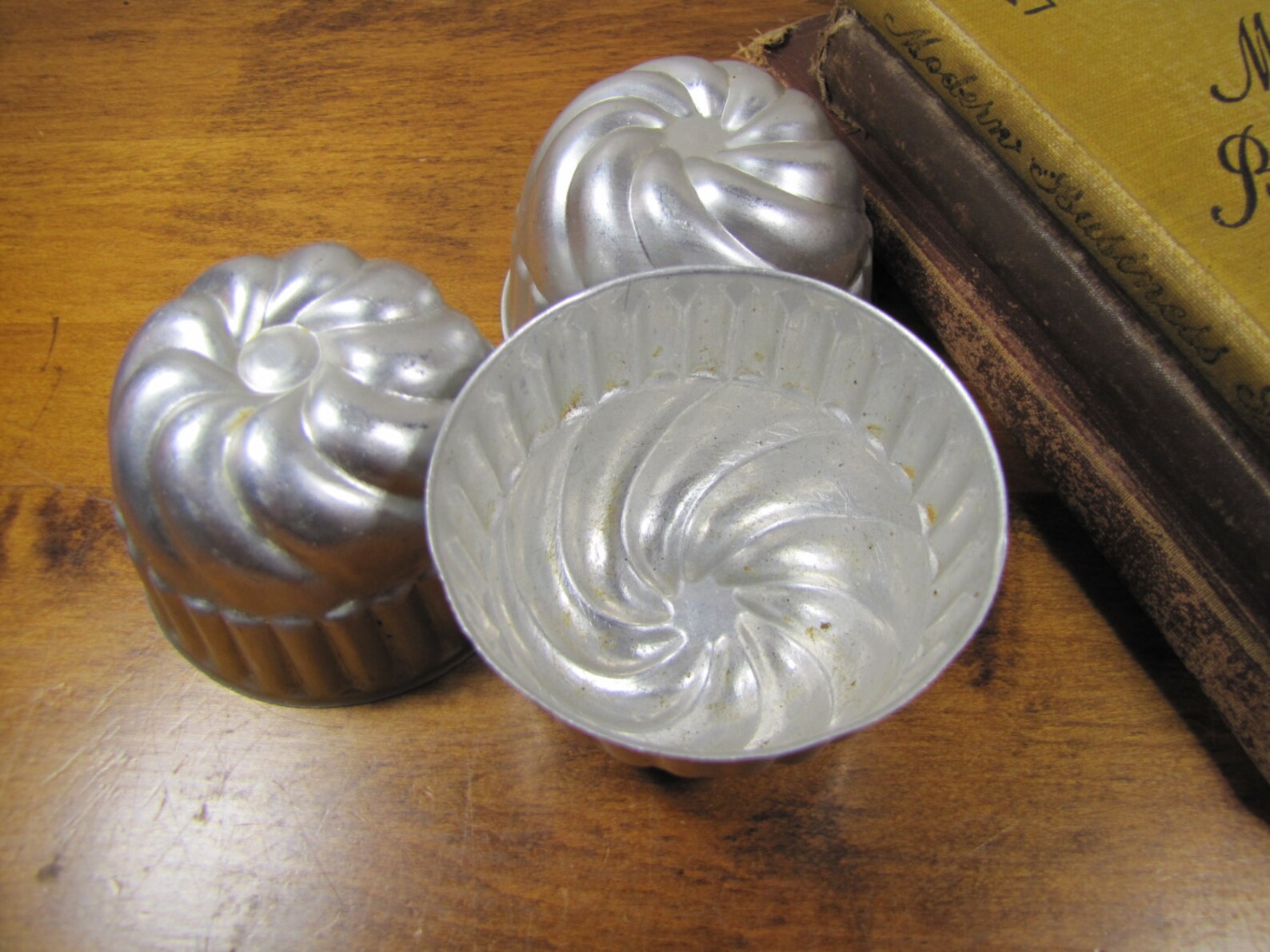 Three 3 Small Aluminum Swirled Gelatin Molds - Etsy