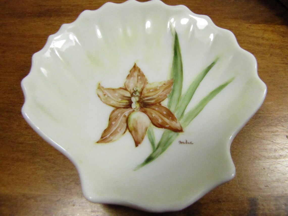 Vintage Hand Painted Shell Shaped Trinket Dish Rust Colored - Etsy