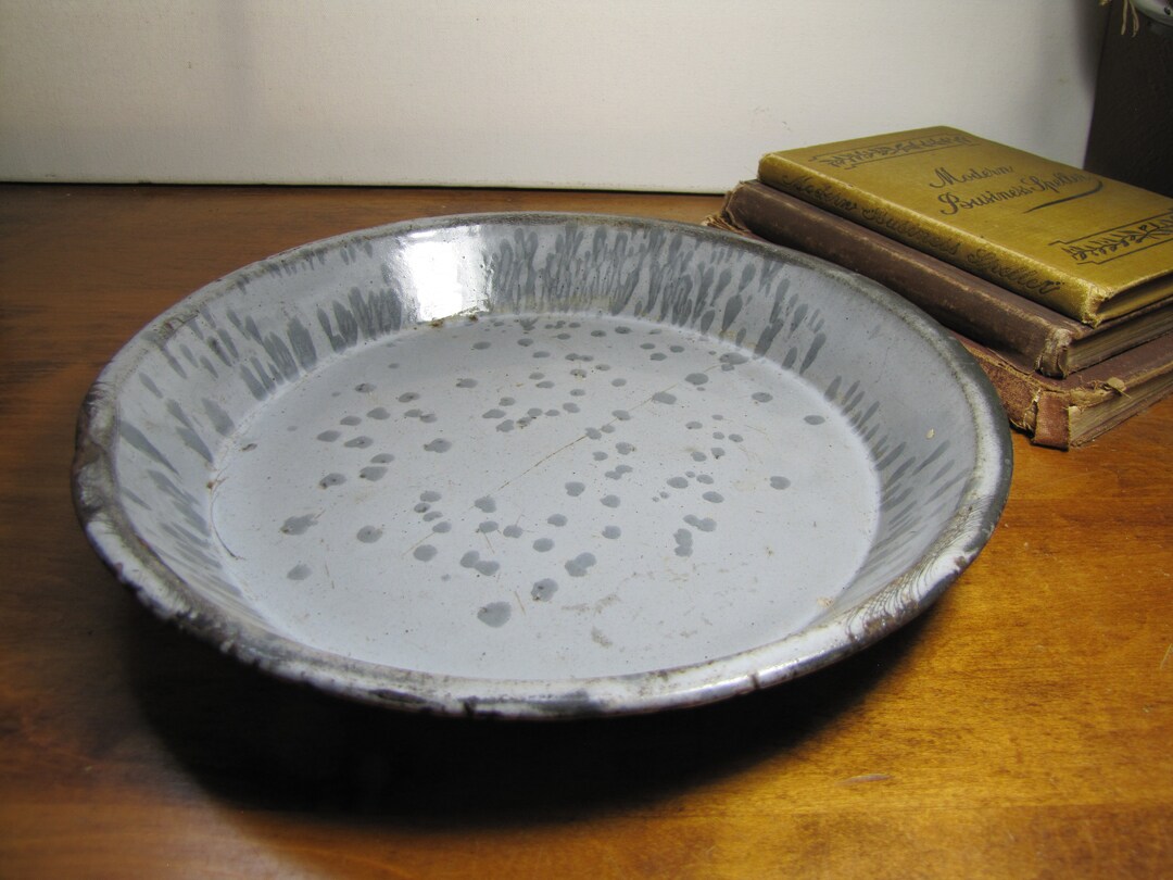 Vintage Deep Dish Enamelware Pie Pan - Gray Mottled Coloring - Etsy