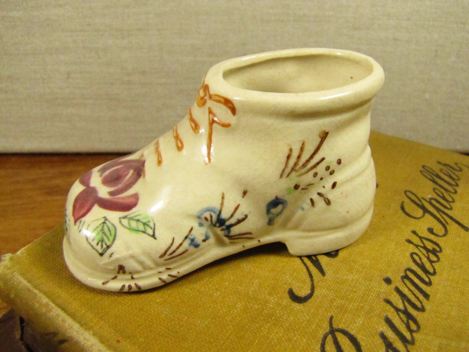 Small Hand Painted Ceramic and Porcelain Shoe - Made in Japan - Etsy