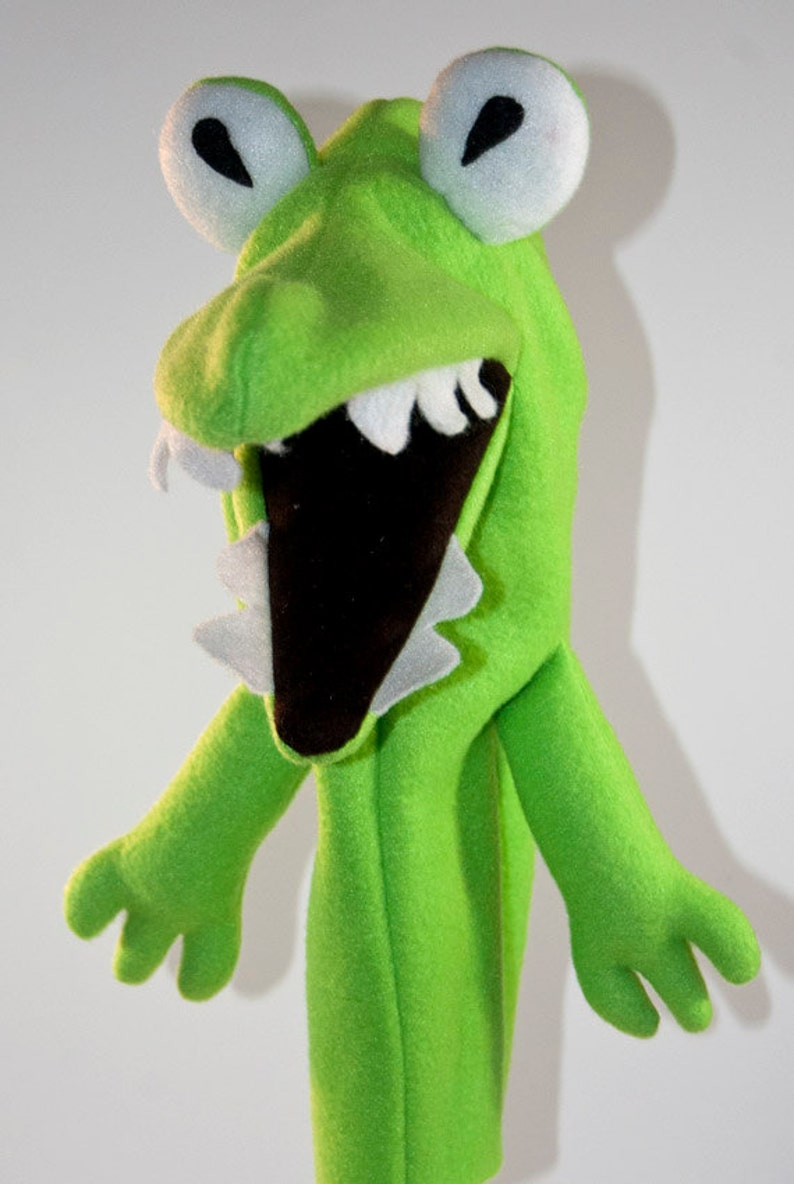 Alligator Hand Puppet Pattern with Movable Mouth | Etsy