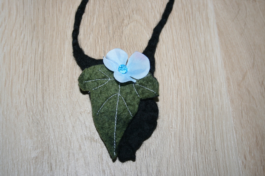 Felted Ivy Leaf Woodland Nymph Leaf Necklace. Pixie Fairy. Festival ...