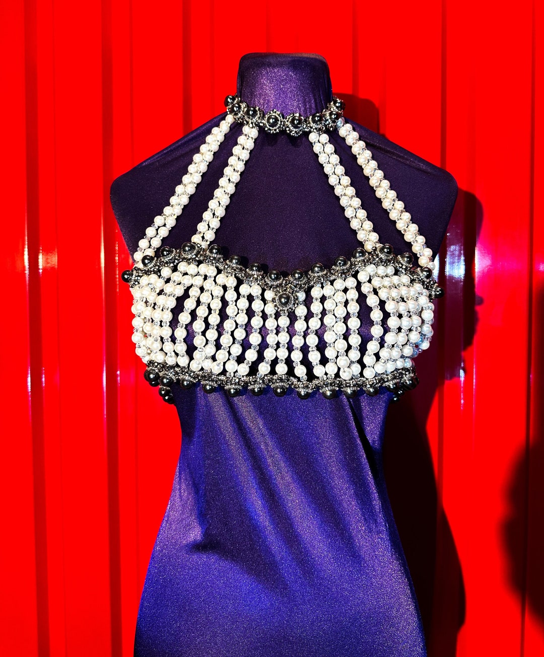 HEART SHIELD NECKLACE, White Pearl Bralette, Statement Body Jewelry - Etsy