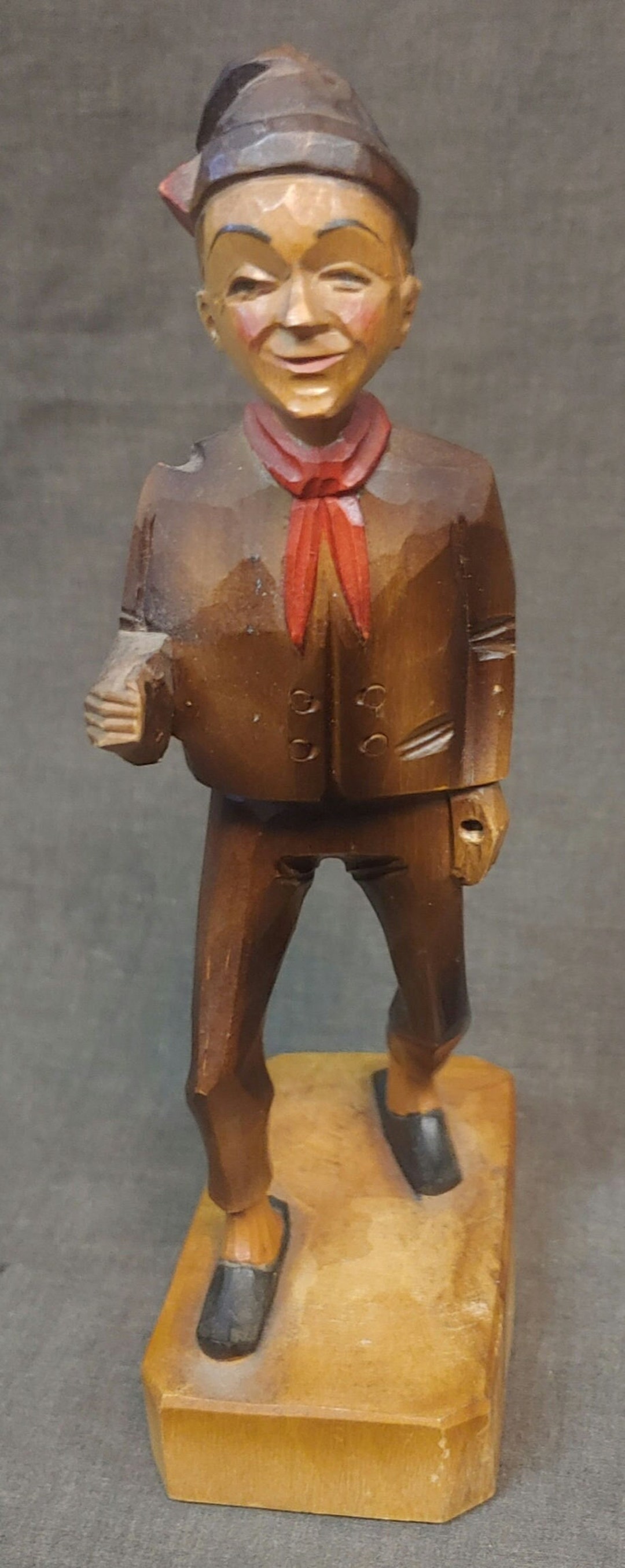 Pair of Two Old Vintage Hand Carved Wooden Figures Statues Wood ...