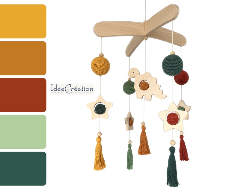 Mobile Bébé boules au crochet et bois entièrement fait main - Etsy France