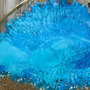 Sand & Blue Sky Resin Geode Circular Charger Plate With Gold Tray ...