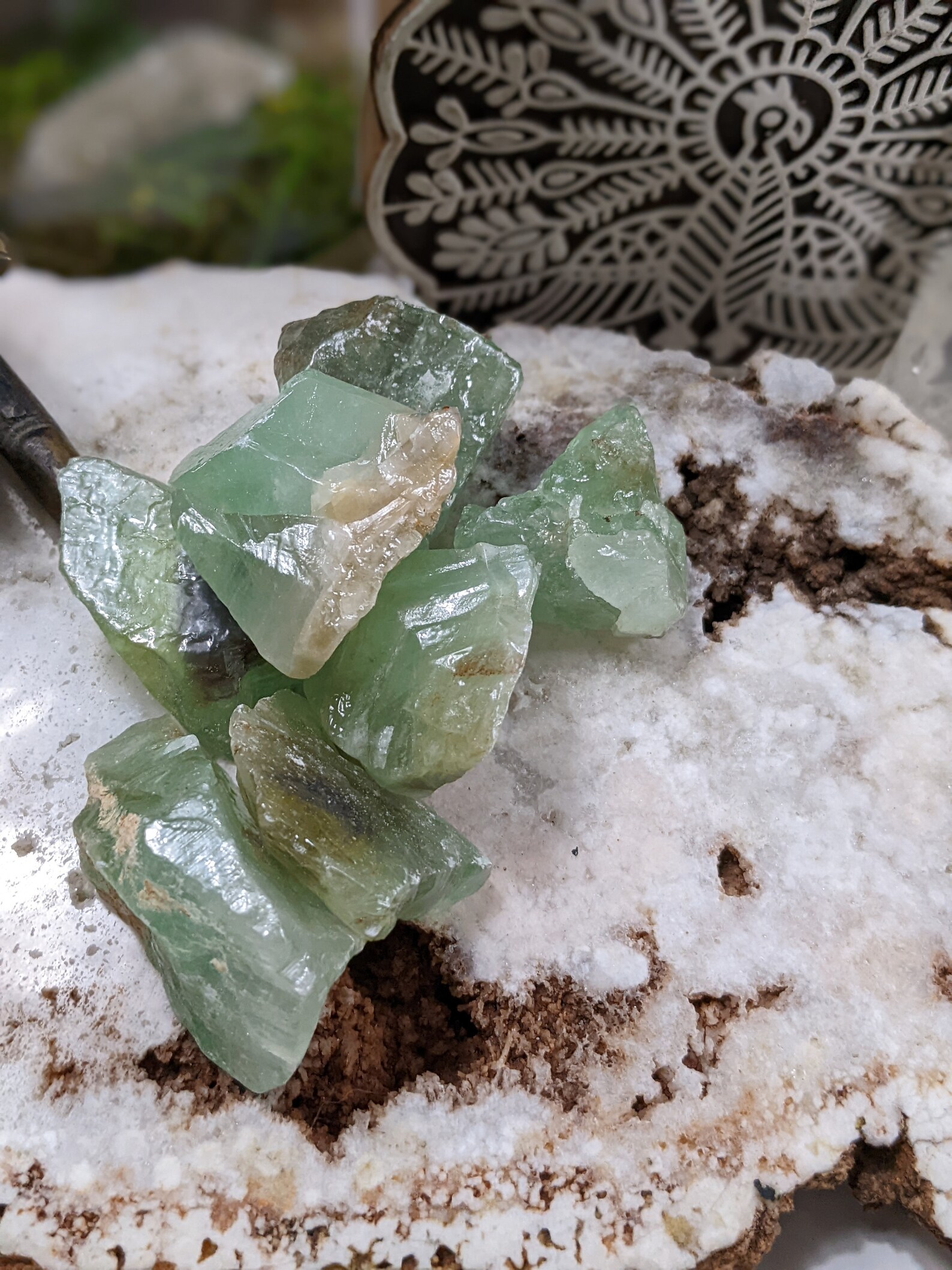 Emerald Green Calcite Large Chunks Raw Rough Palm Crystal - Etsy