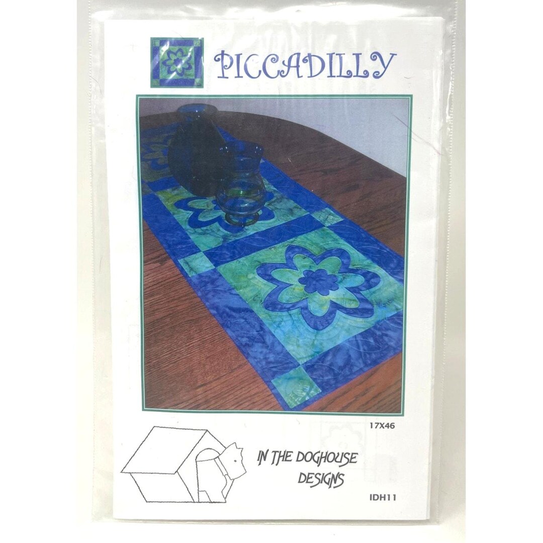 Piccadilly Two Colors Table Runner Pattern 17" X 46" in the Doghouse ...