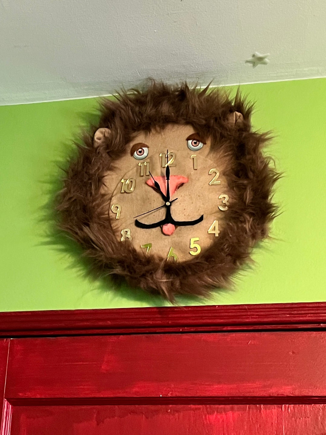 Lion Clock - Etsy