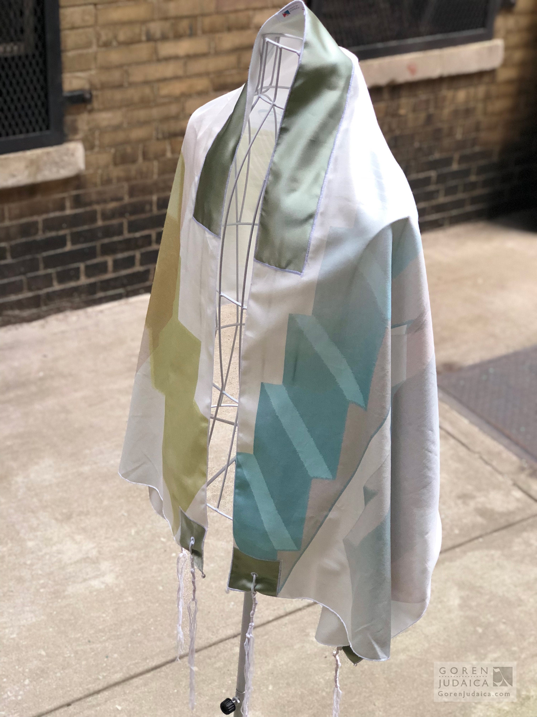 Tallit cotton & satin prayer shawl: Mah Nora / How Awesome - Etsy 日本