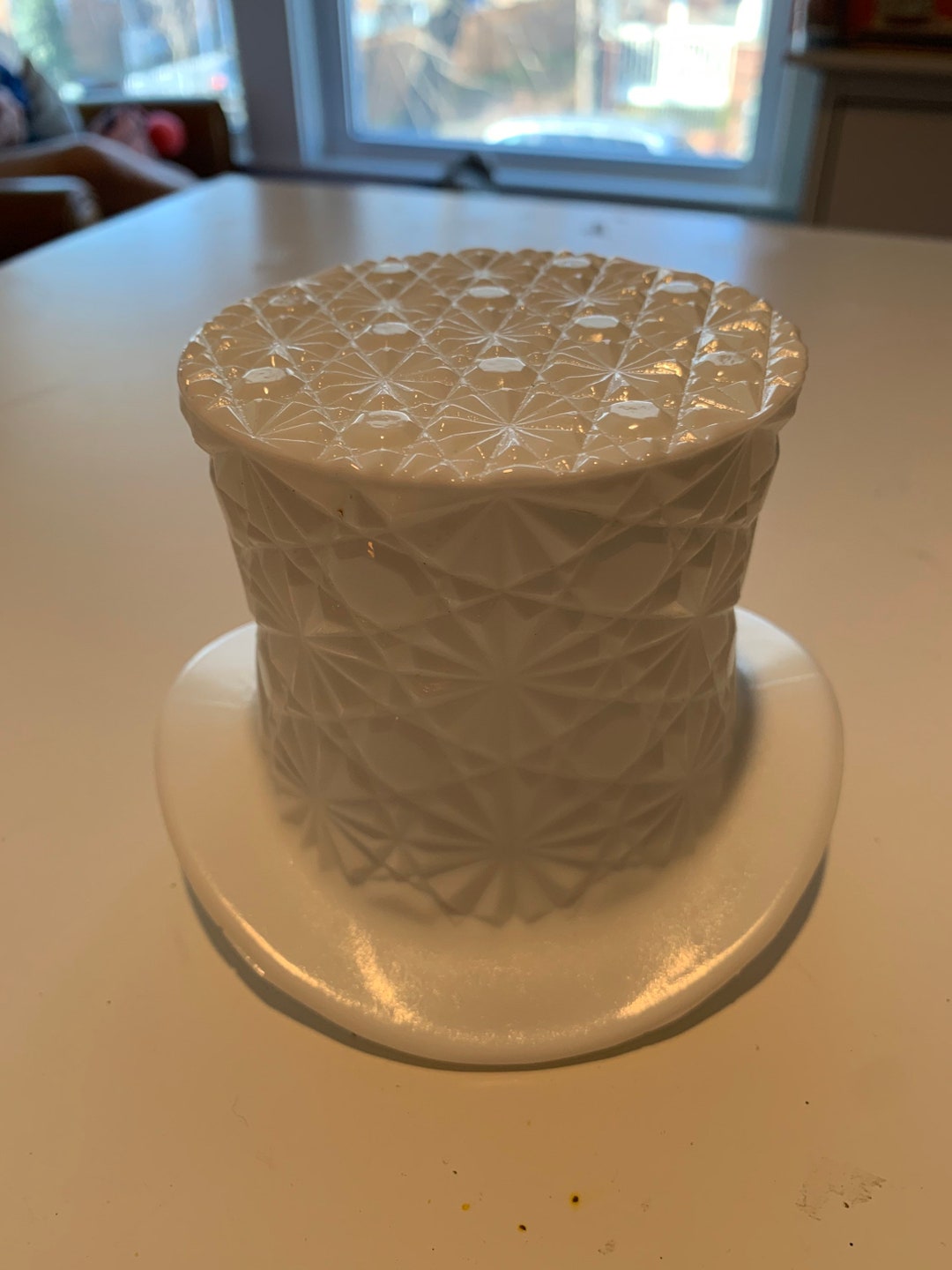 Vintage Fenton Glass Top Hat in White Milk Glass; With Daisies ...