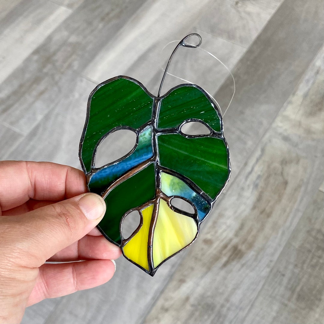 Mini Monstera Lead, Handcrafted Stained Glass Monstera Leaf Suncatcher ...