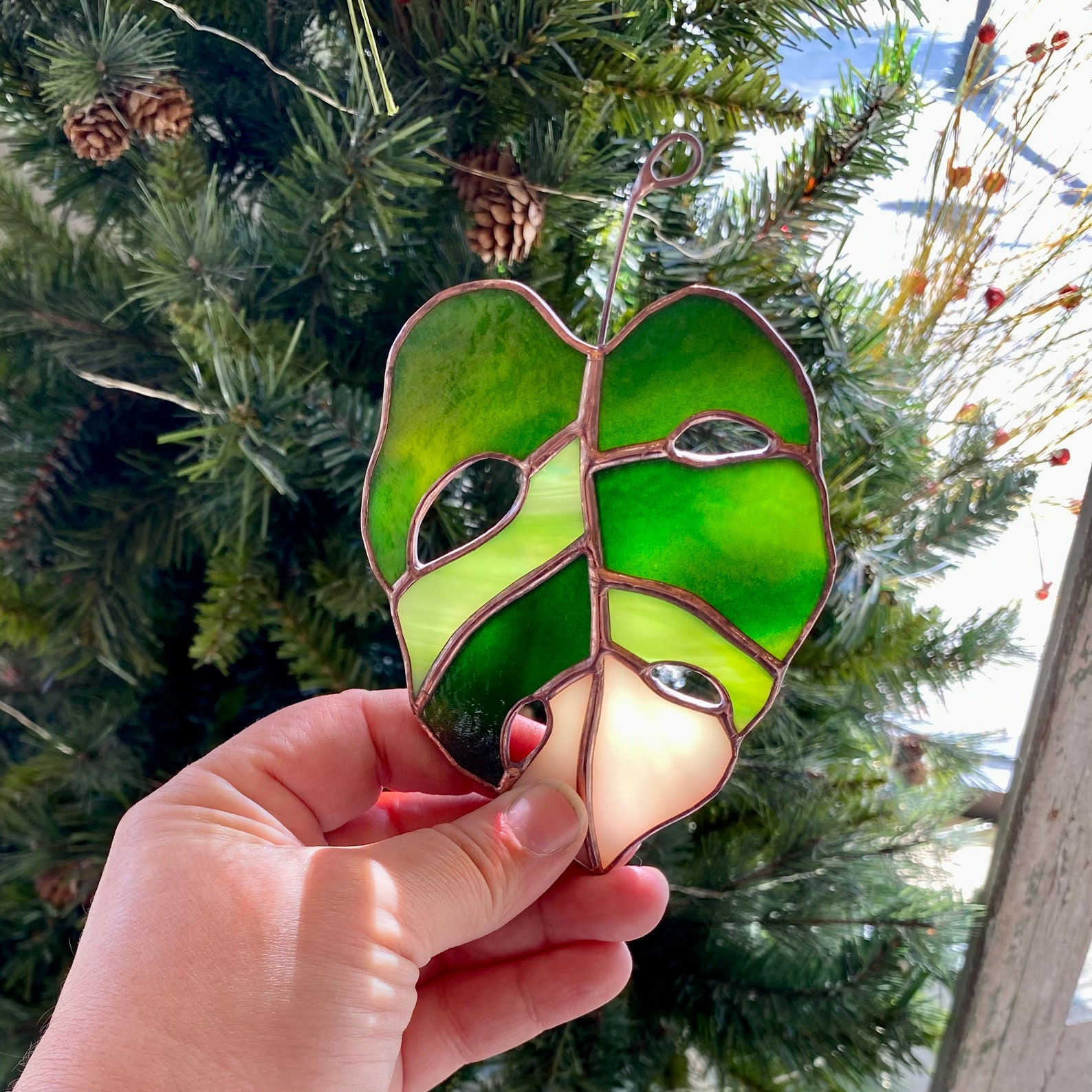 Mini Monstera Leaf in Fern Green and Ivory Stained Glass - Etsy