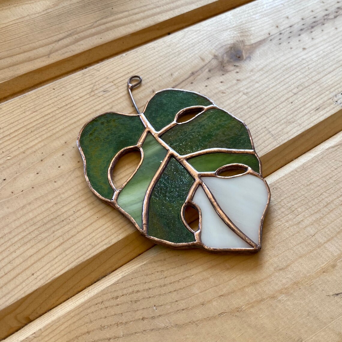 Mini Monstera Leaf in Fern Green and Ivory Stained Glass - Etsy