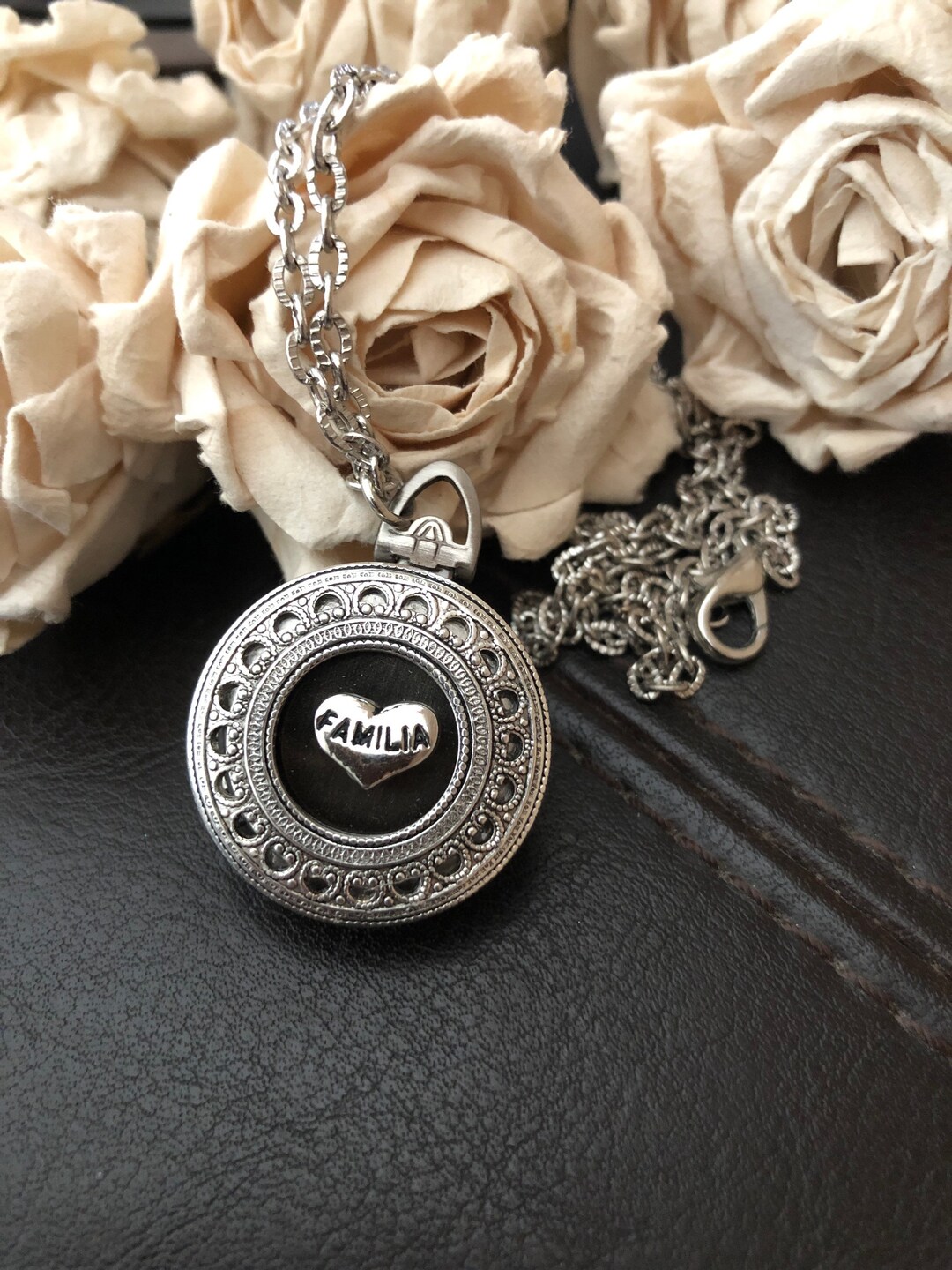 Familia Locket, Family Photo Locket, Familia, Gift for Mom, Remembrance ...
