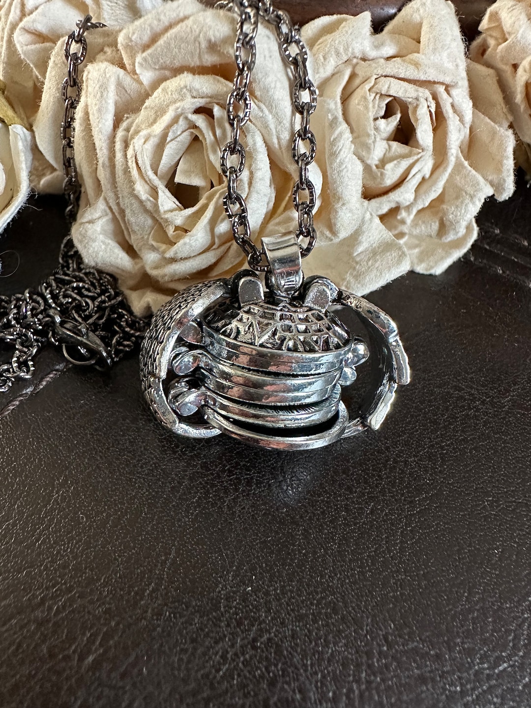 Locket for Multiple Photos, Four Photo Locket, Wings Locket, Family ...