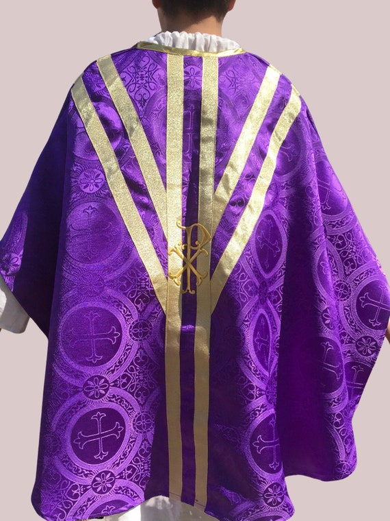 Catholic Priest Vestments For Mass