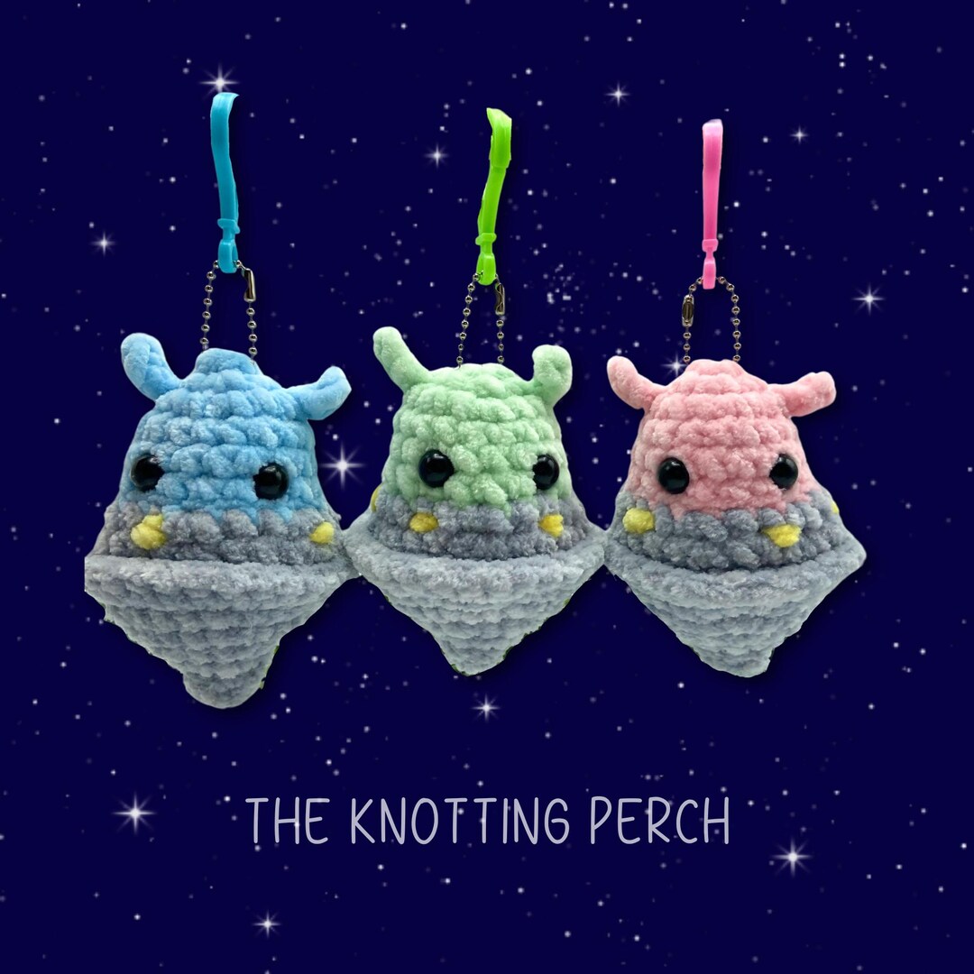 Crochet Alien Space Invader Keychain, Bag Charm, Alien Plushie, Space ...
