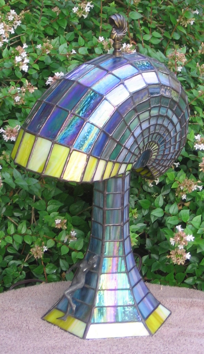Nautilus Lampshade With Lighted Pedestal PDF Instructions and Pattern ...