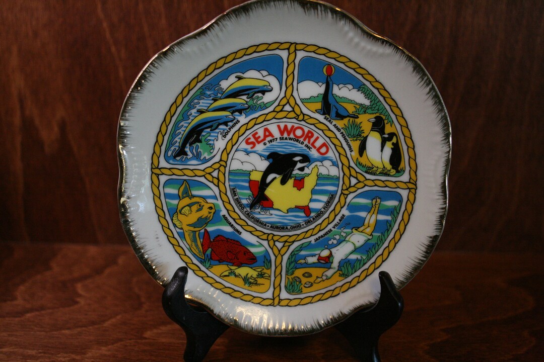 Mid-century SEA WORLD Collector Plate, Wall Hanging, Scalloped Edges ...