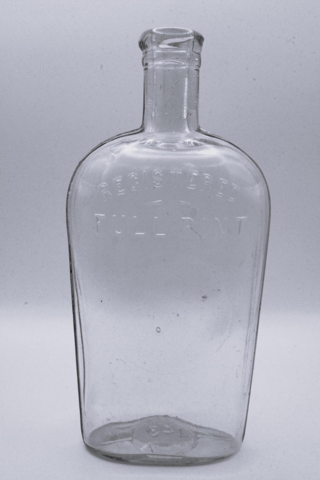 Antique REGISTERED FULL PINT #148 Bottle in Excellent Condition ...