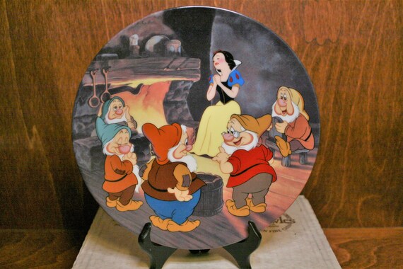 Walt Disney's Snow White Collectors Plate Fireside Love | Etsy