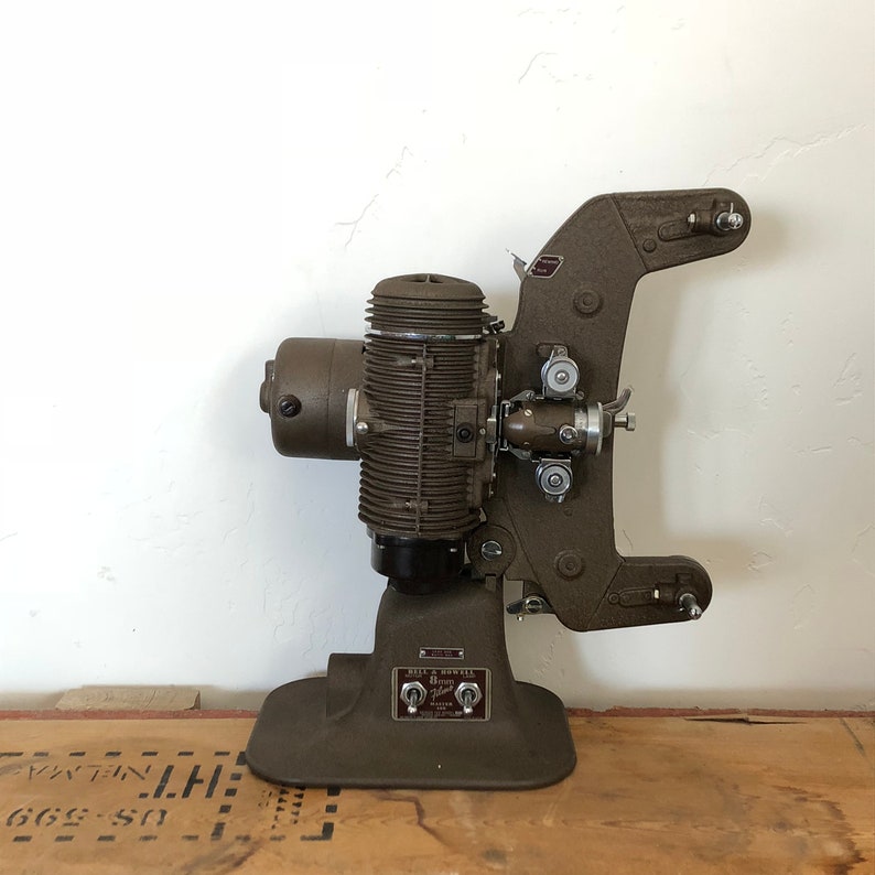 1930's Bell and Howell 8mm Film Projector - Etsy