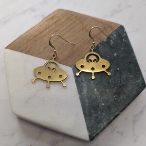 Alien UFO Earrings in Gold or Silver, Alien Pendant, UFO Earrings ...
