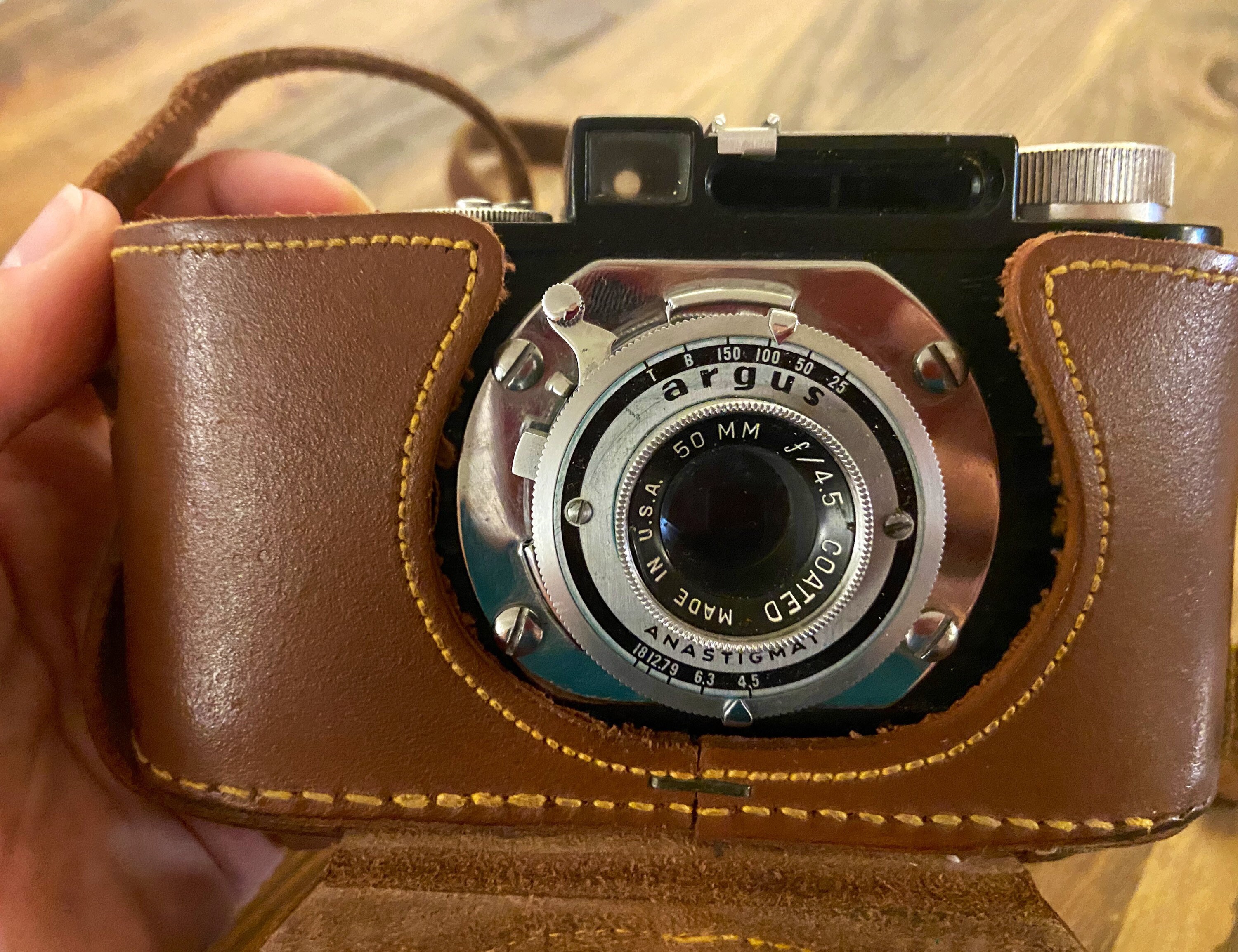Argus Rangefinder 1950s Camera w/ Leather Case - munimoro.gob.pe