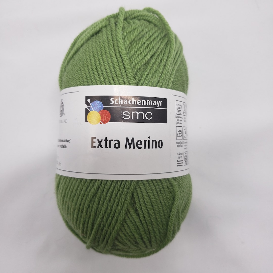 Schachenmayr SMC Extra Merino Yarn - Color 00371 (pesto) - Dye Lot 1647 ...