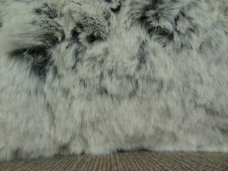 Ivory Tissavel Faux Fur Pillow Cover - Ivory Fur With Gray Undertones ...