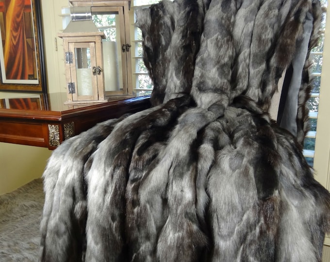 Gray Fox Faux Fur Throw Exotic Gray Fox Faux Fur Throw Blanket ...