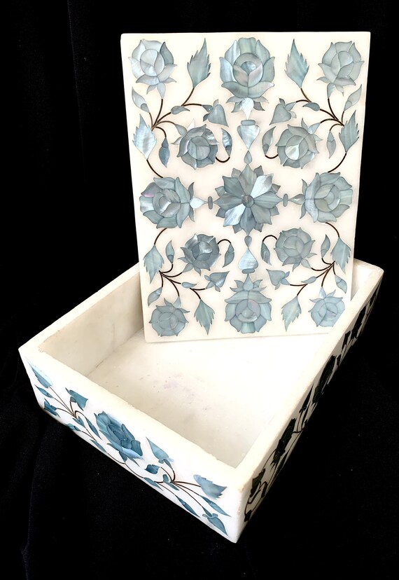Vintage Alabaster / Marble Jewelry Box with Inlaid Se… - Gem