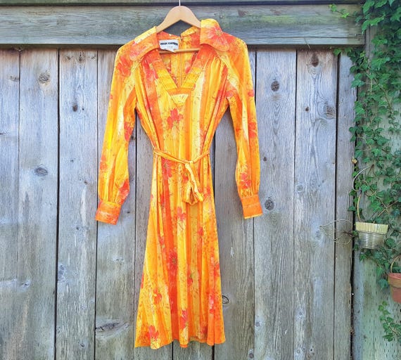 Vintage 1960s HUGH GARBER MARGO Dress - Liberty Print… - Gem