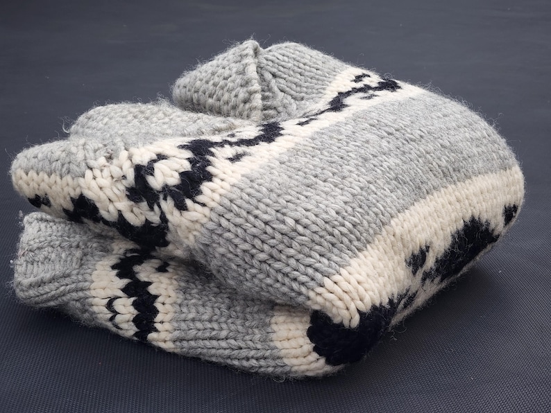 Vintage 70s/80s Authentic Cowichan Sweater - Hand-knit Coast Salish Raw ...