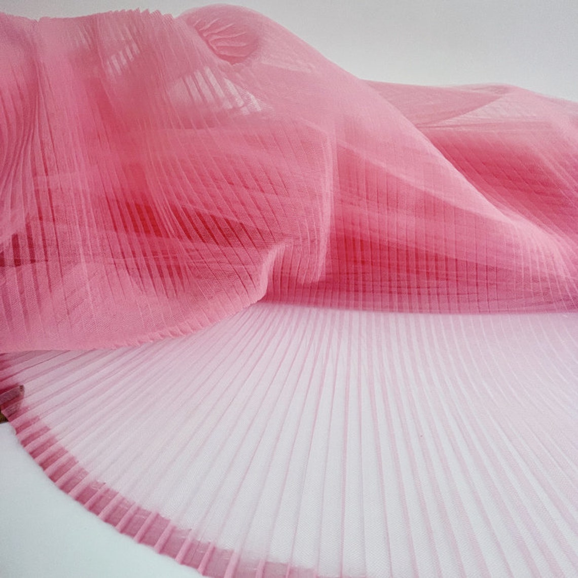 Rosy Pink Accordion Tulle Pleated Fabric for Dress, Accordion Pleats ...