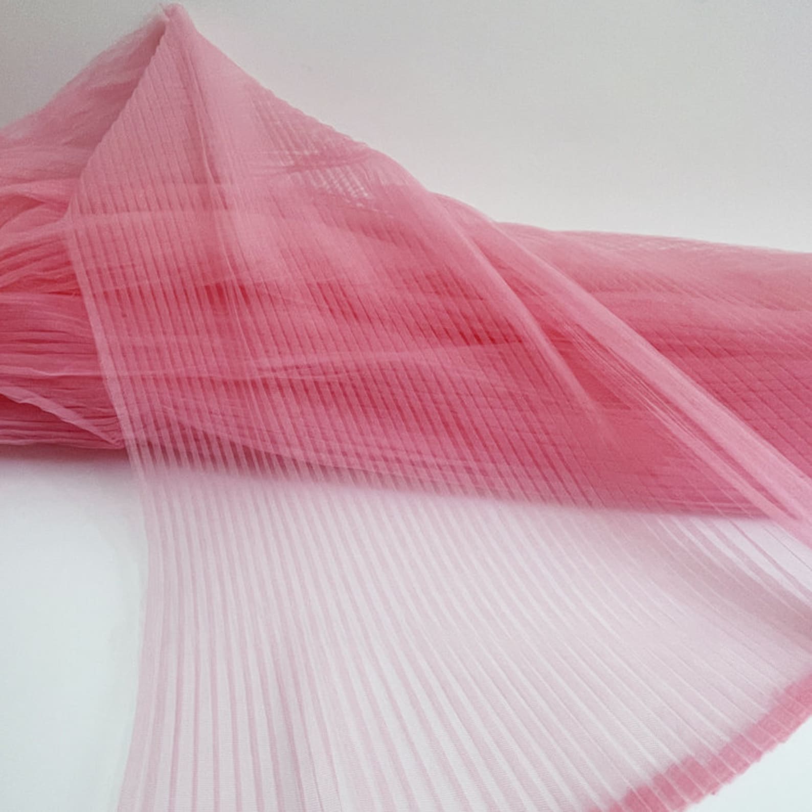 Rosy Pink Accordion Tulle Pleated Fabric for Dress, Accordion Pleats ...