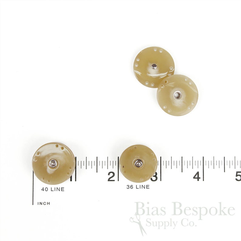 CRUZ Light Tan Horn-effect Sew-on Snaps, Made in Italy - Etsy