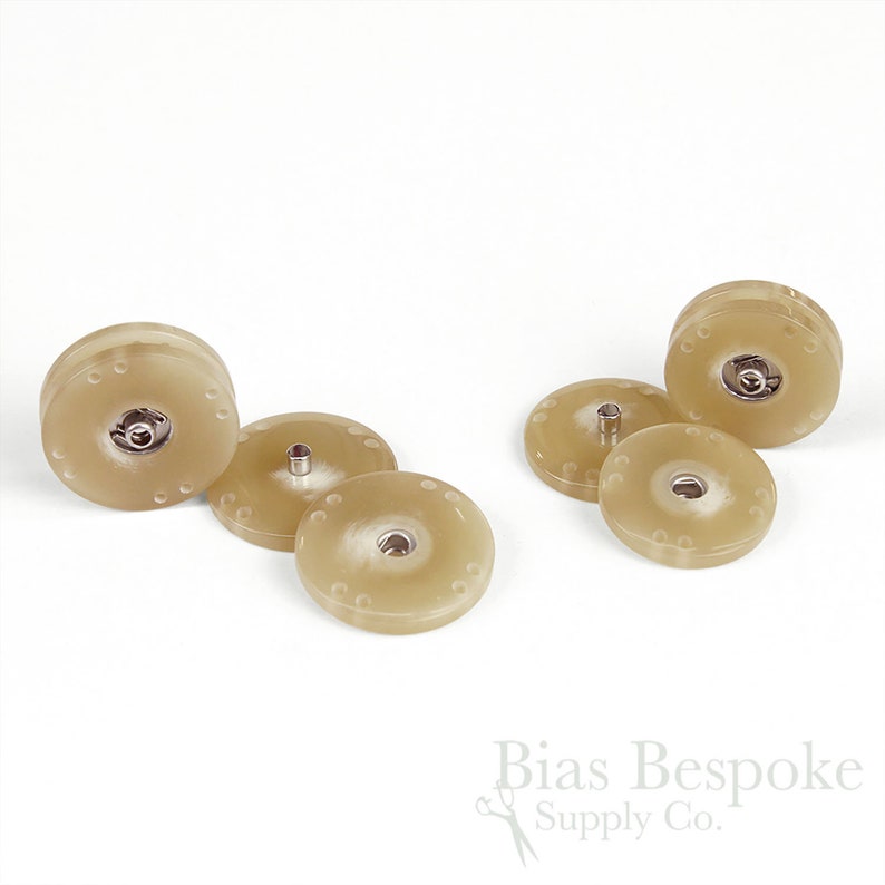 CRUZ Light Tan Horn-effect Sew-on Snaps, Made in Italy - Etsy