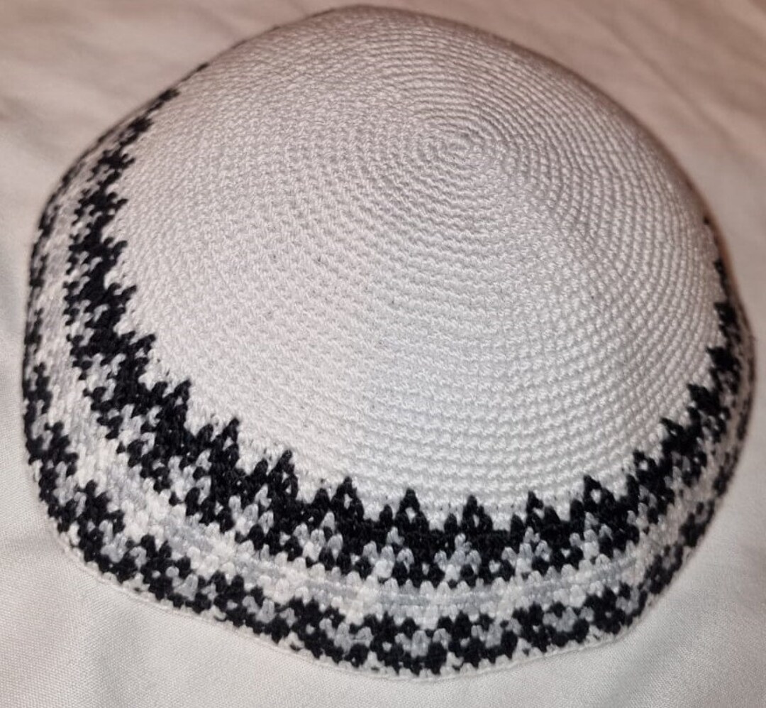 White Hand Knit Kippah, Jewish Yarmulke, 18cm - Etsy