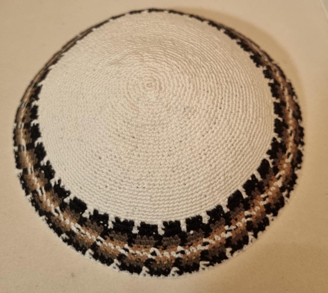 White Knitted Kippah 18cm Jewish Small Pattern on Border Handmade DMC ...
