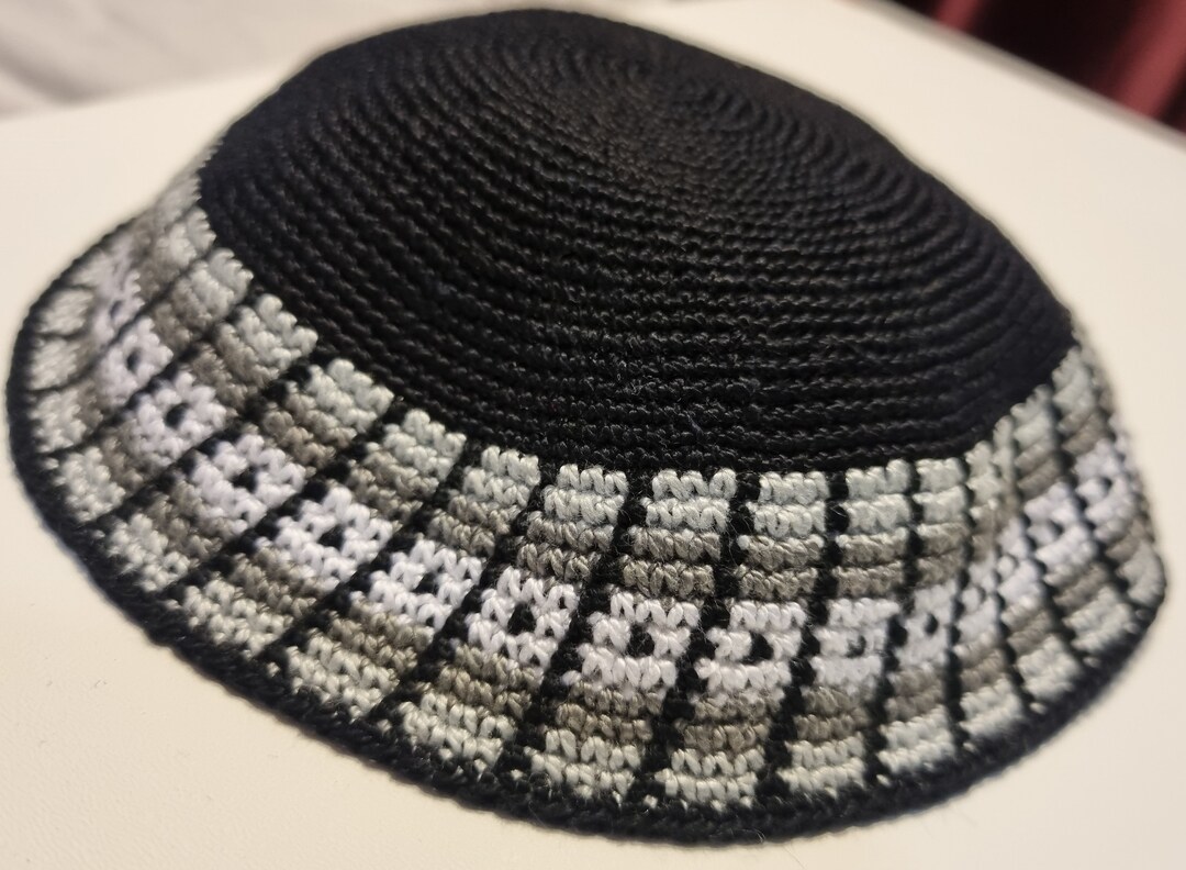 Black Kippah With Border Design, Handmade Crochet Yarmulke (18cm) - Etsy