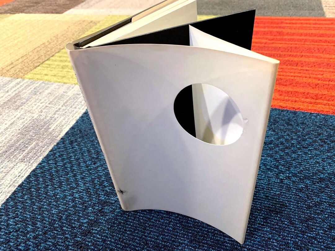 Vintage Black Holes Quasars and the Univers by Harry Shipman 1980 ...