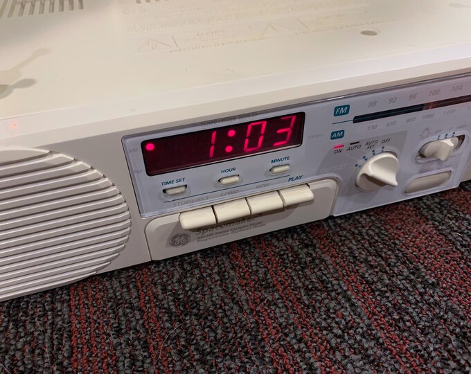 Vintage GE Spacemaker AM FM Radio Cassette Player With Light Under ...