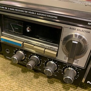 Vintage Radio Panasonic RF-3100 FM MW 31 Band Receiver Double ...