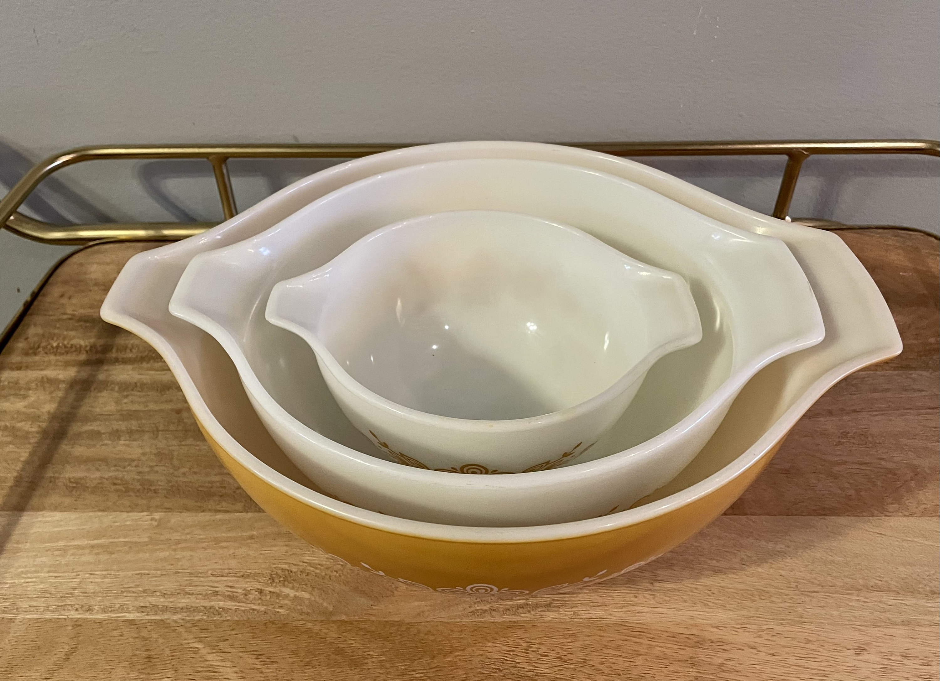 Gold Pyrex Butterfly Bowls//vintage 1972-1979 Pyrex Nesting | Etsy