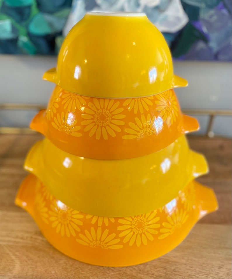 Rare Pyrex Daisy Pattern Complete Set of Nesting Mixing Bowls//vintage ...