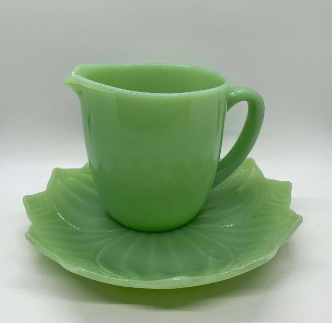 Fire-king Jadeite Pitcher by Anchor Hocking//vintage Jadite Serving ...